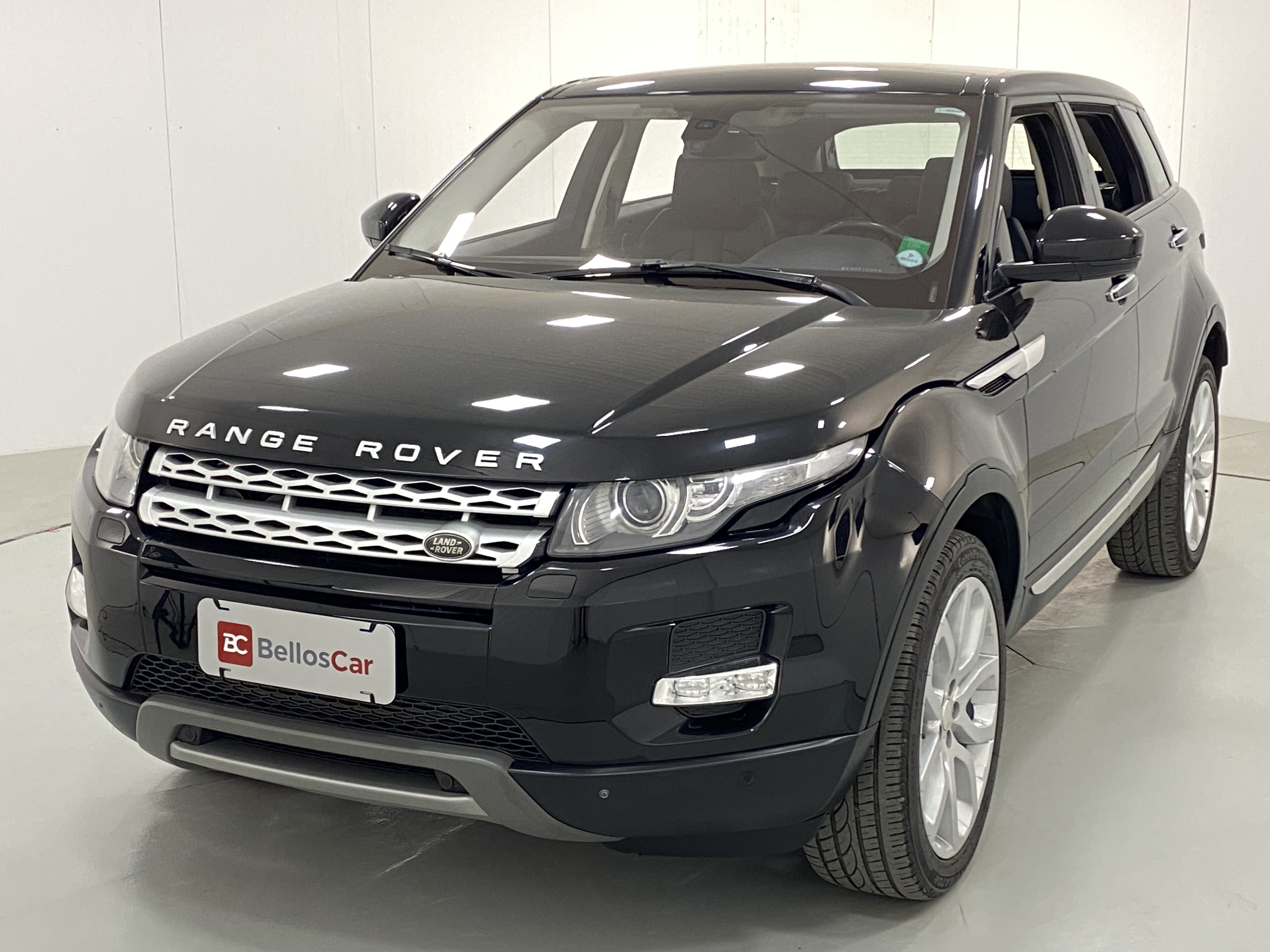 Land Rover Range R.EVOQUE Prestige 2.2 5p Dies. Diesel 4 portas, câmbio ...