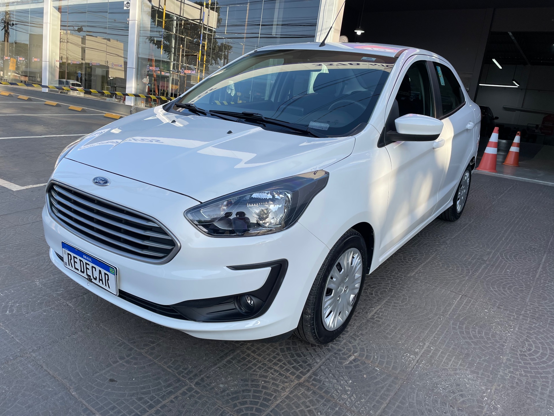 Ford Ka 1.5 Sedan SE Plus 12V Flex 4p Aut. Flex 4 portas, câmbio ...