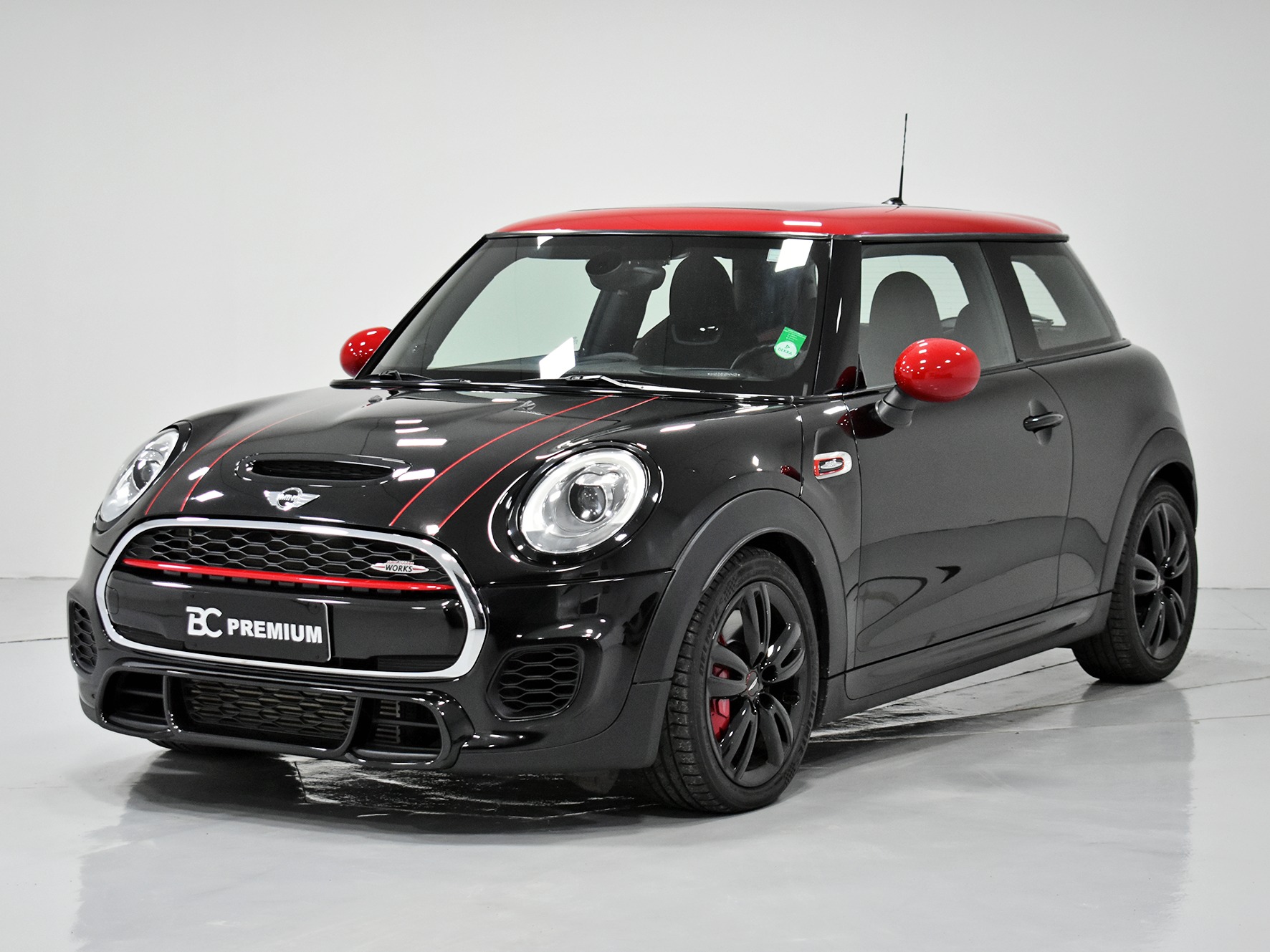 Mini COOPER John Works 2.0 Turbo 3p Aut. Gasolina 2 portas, câmbio ...
