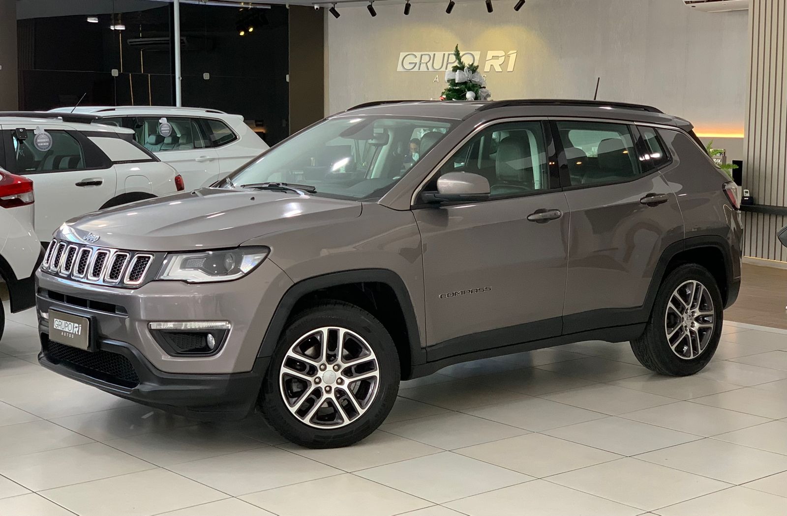 Jeep COMPASS SPORT 2.0 4x2 Flex 16V Aut. Flex 4 portas, câmbio ...