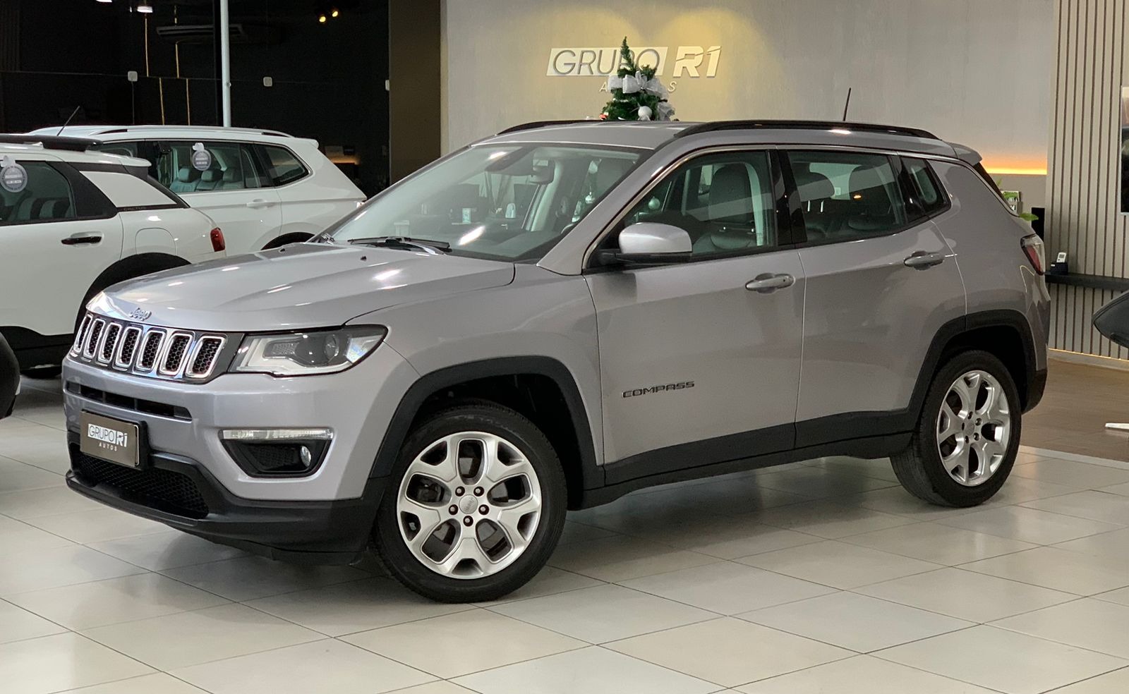 Jeep COMPASS LONGITUDE 2.0 4x2 Flex 16V Aut. Flex 4 portas, câmbio ...