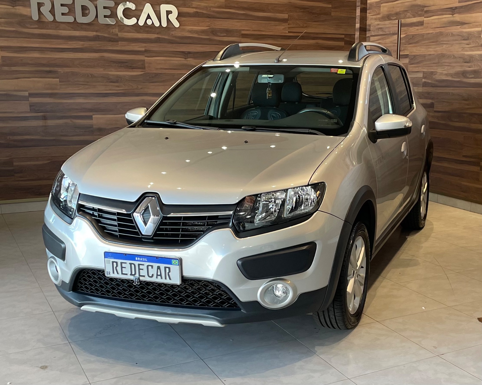 Renault SANDERO STEPWAY Hi-Power 1.6 8V 5p Flex 4 portas, câmbio Manual ...