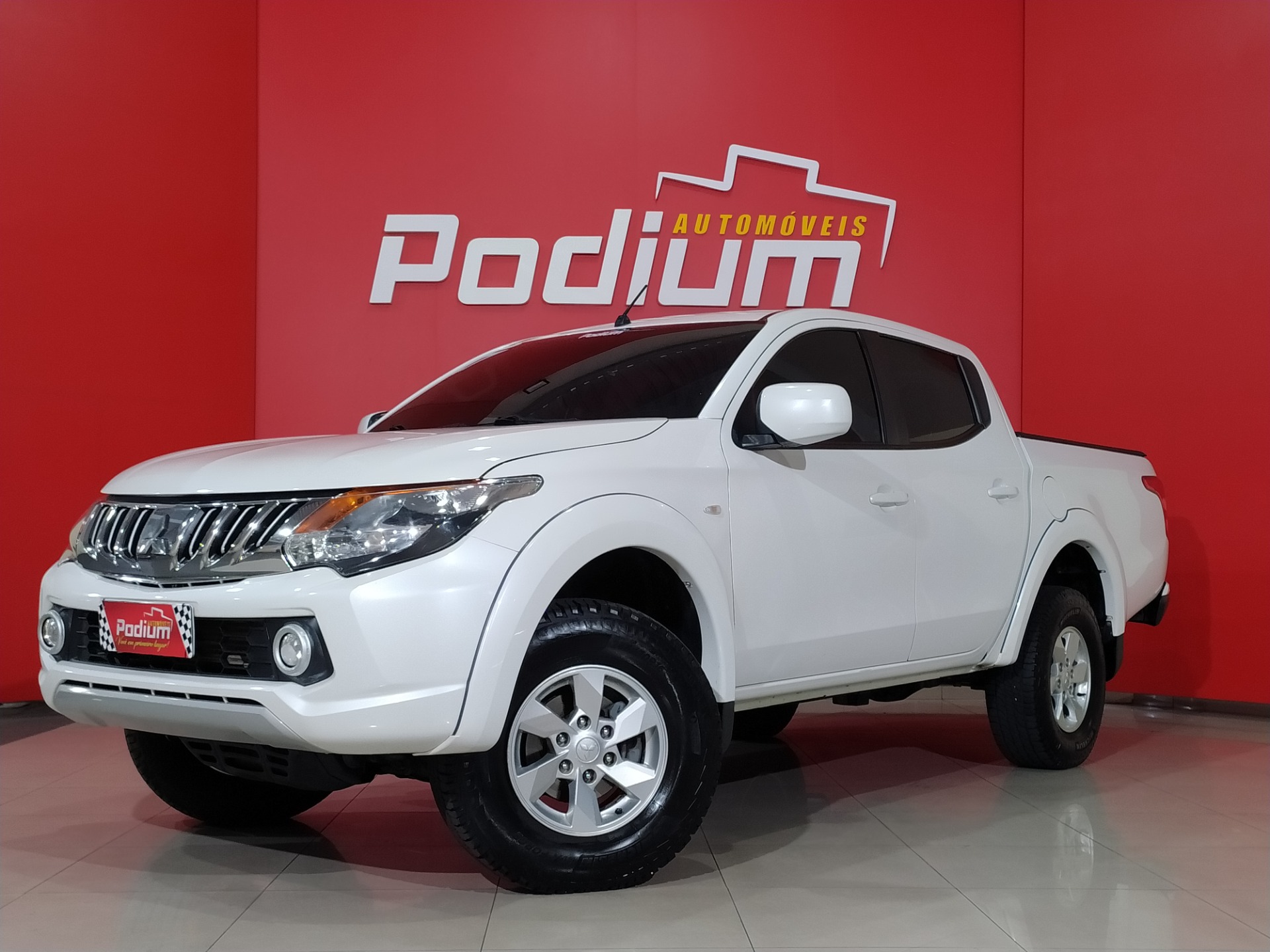 Mitsubishi L200 Triton Sport GLS 2.4 CD Diesel Aut. Diesel 4 portas, câmbio Automático em Ponta ...