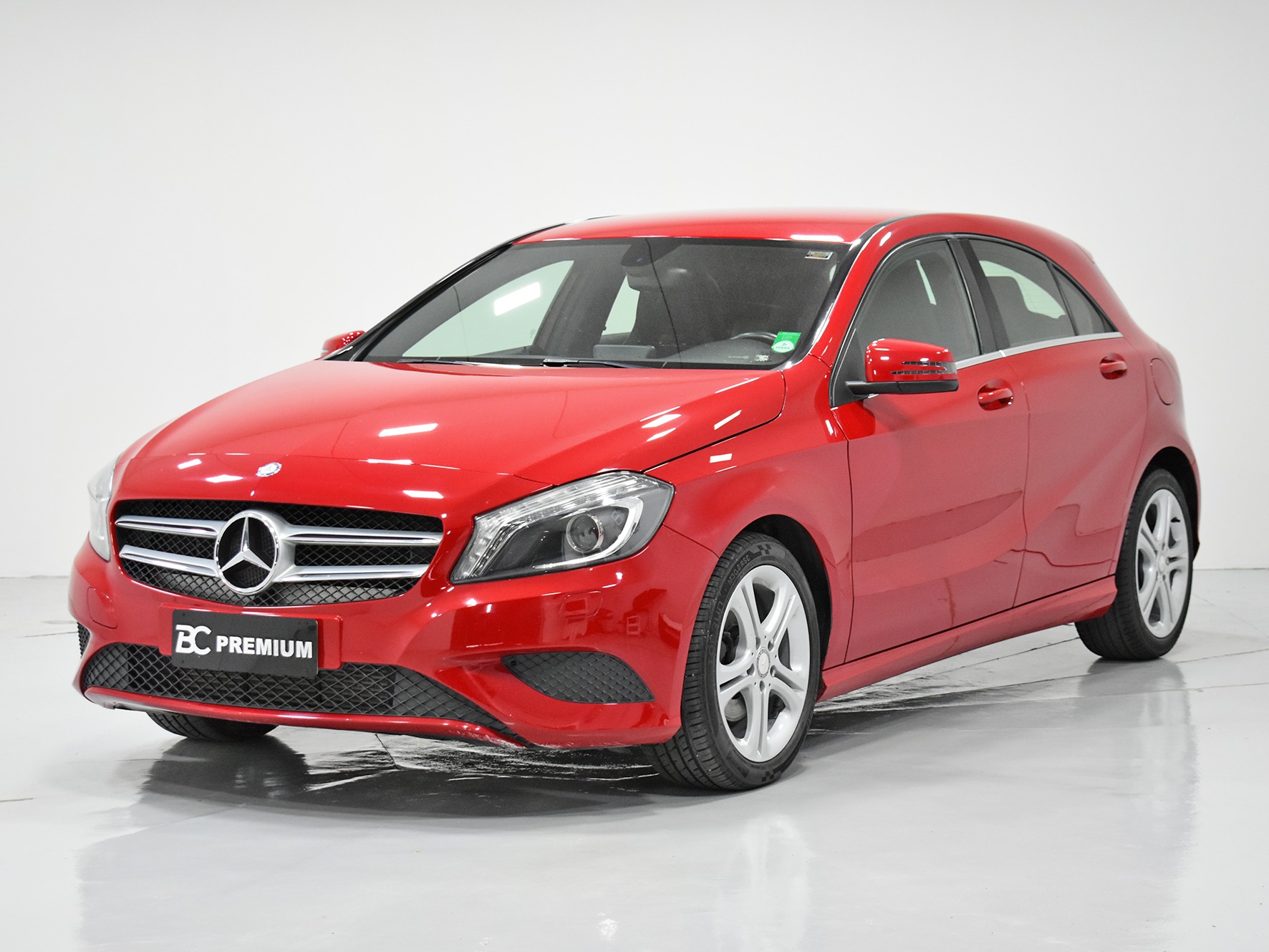 Mercedes Classe A 200 1.6 TB 16V Urban 156cv Aut. Gasolina 4 portas ...