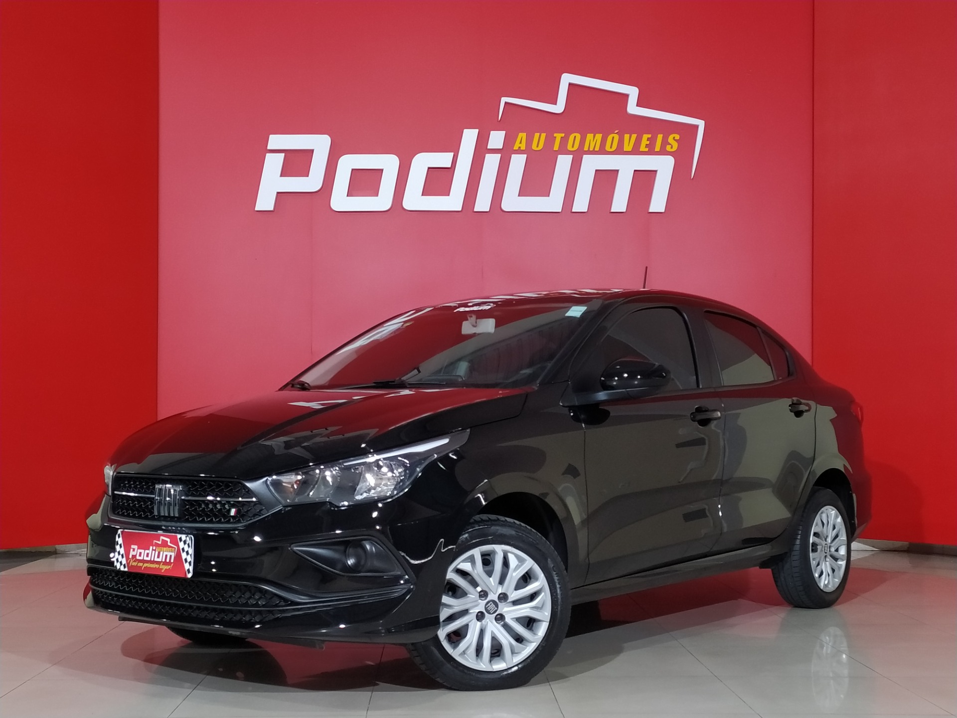 Fiat CRONOS DRIVE 1.3 8V Flex Flex 4 portas, câmbio Manual em Ponta ...