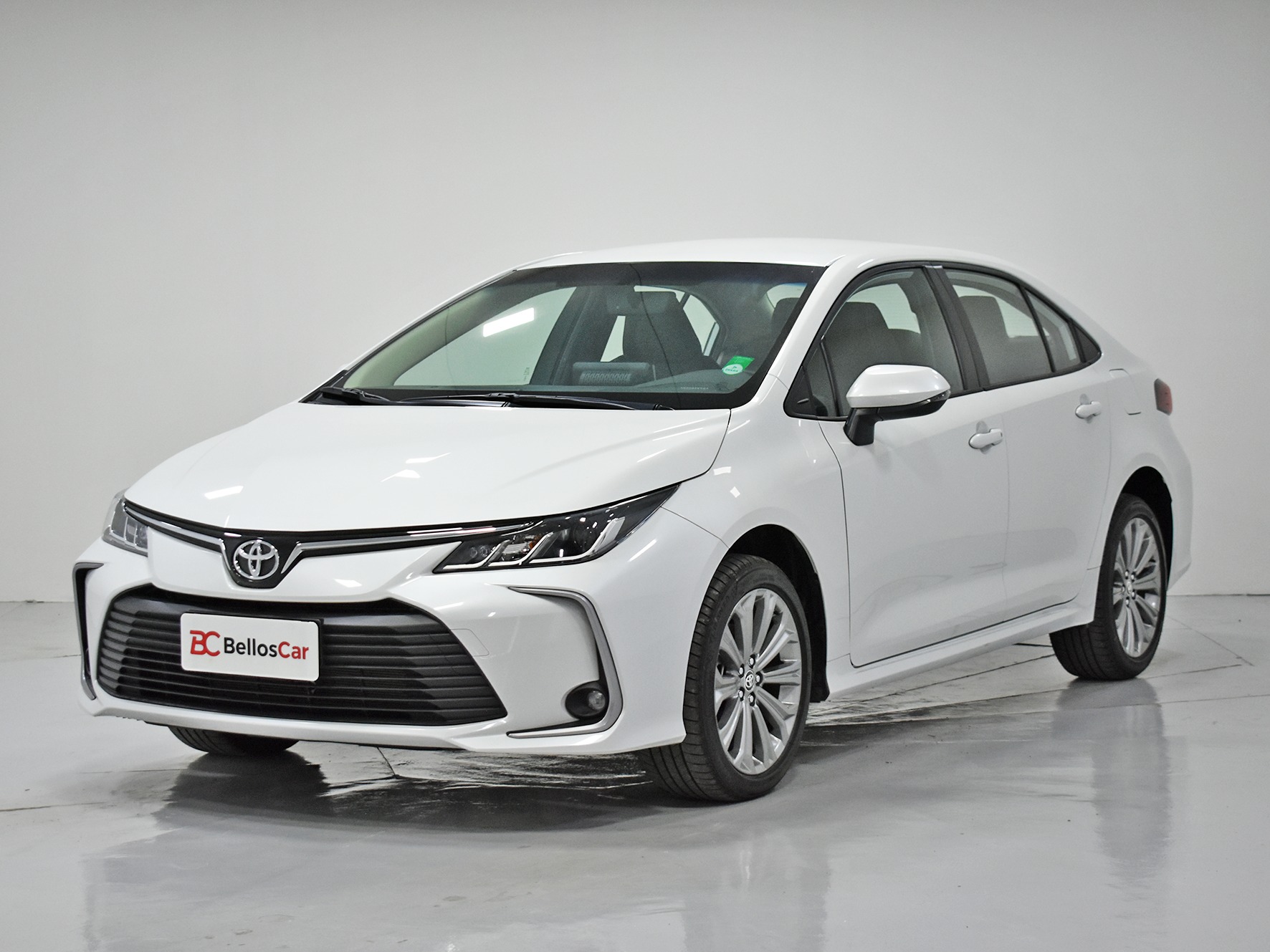 Toyota Corolla XEi 2.0 Flex 16V Aut. Flex 4 portas, câmbio Automático ...