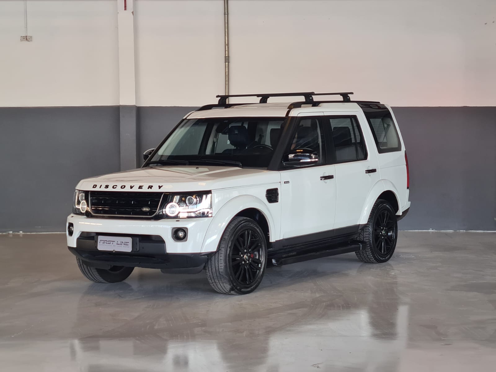 Land Rover Discovery4 BLACK 3.0 4x4 SDV6 Dies. Aut. Diesel 4 portas ...