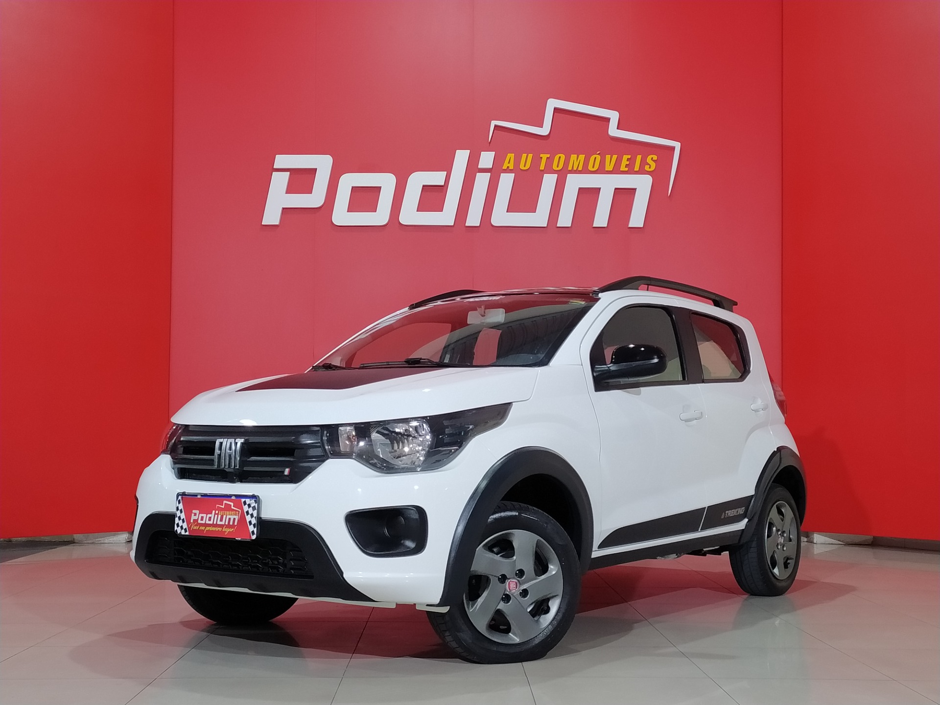 Fiat MOBI TREKKING 1.0 Flex 5p. Flex 4 portas, câmbio Manual em Ponta ...