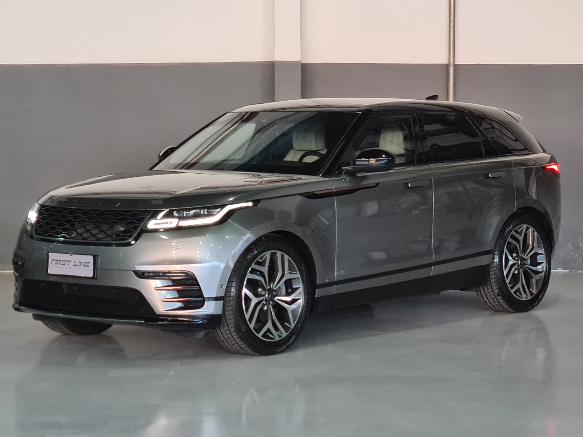 Land Rover Range R. VELAR First Ed. 3.0 4x4 V6 Aut. Gasolina 4 portas ...