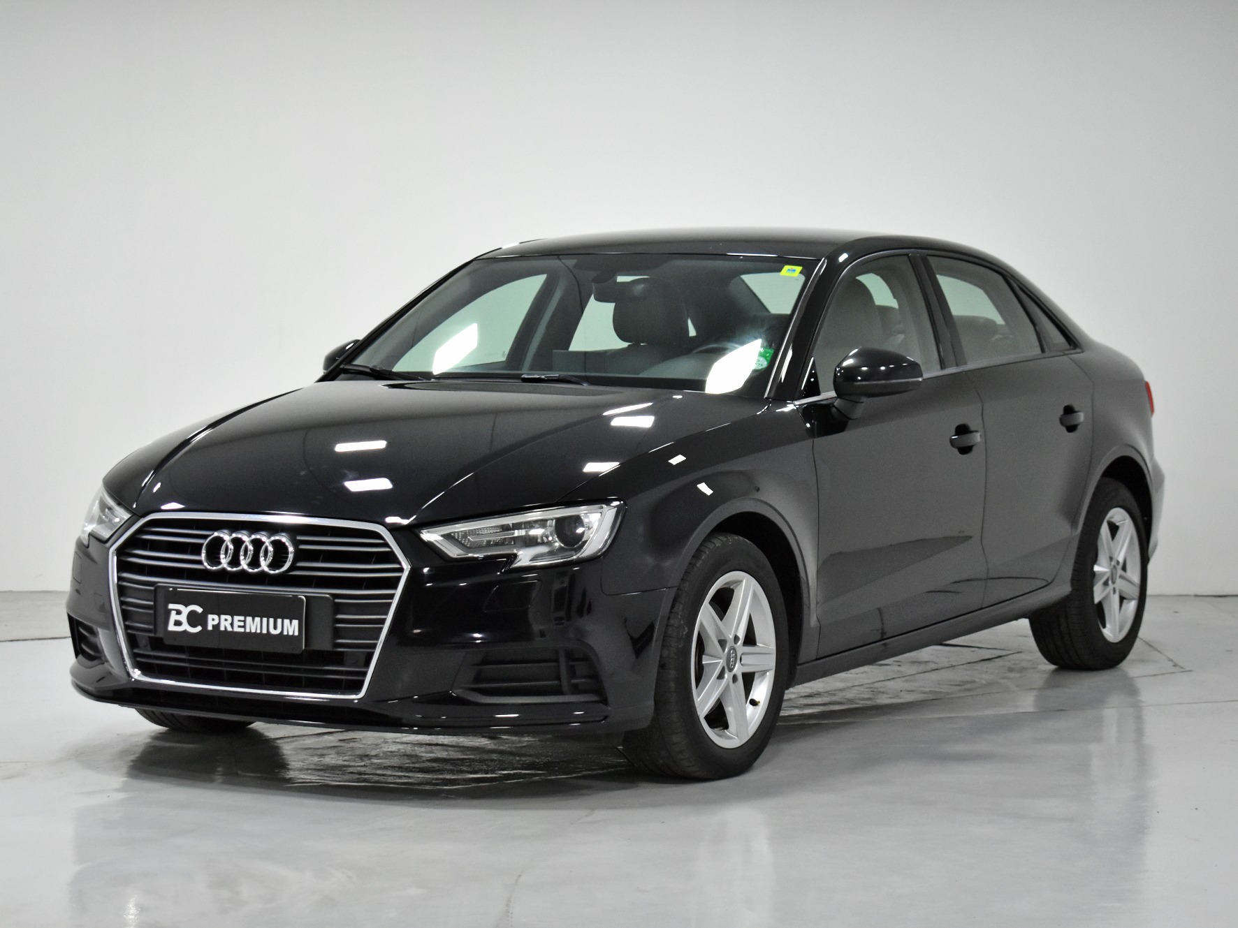 Audi A3 Sedan Prestige 1.4 TFSI Flex Tip. Flex 4 portas, câmbio Automático em Curitiba - BellosCar