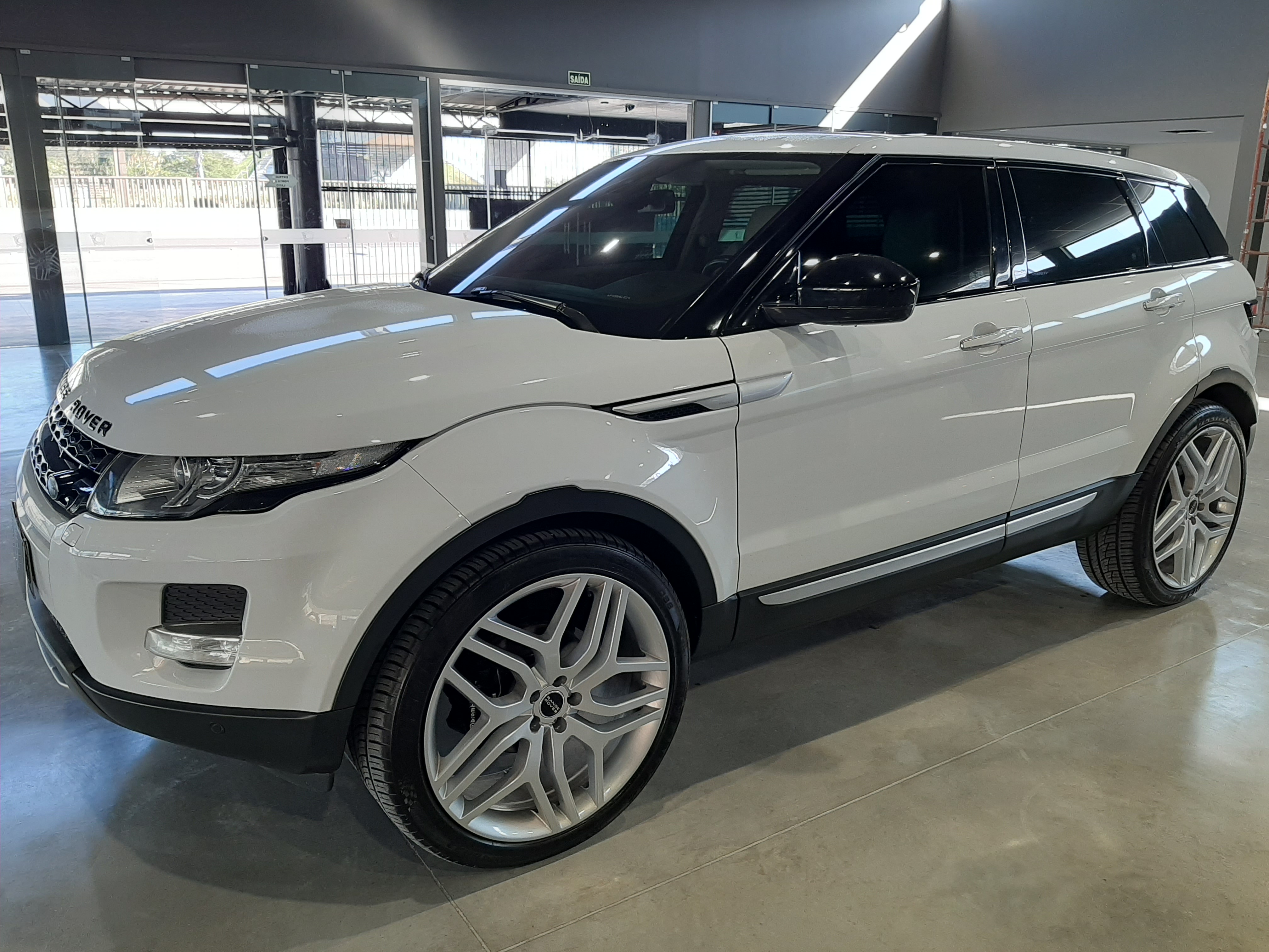 Land Rover Range R.EVOQUE Prestige 2.2 5p Dies. Diesel 4 portas, câmbio ...
