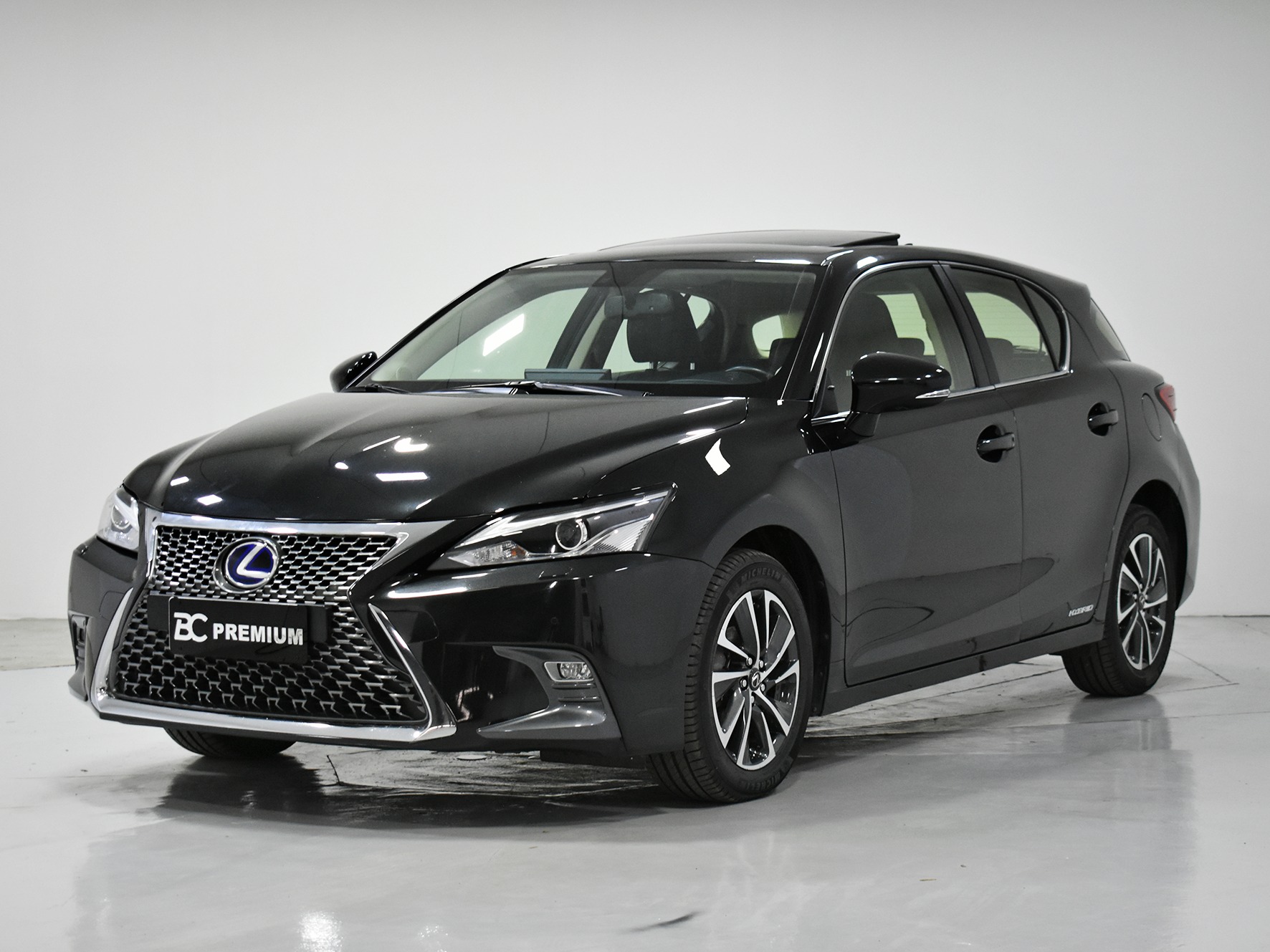 Lexus CT200h 1.8 16V Hybrid Aut. Gasolina e Elétrico 4 portas, câmbio ...