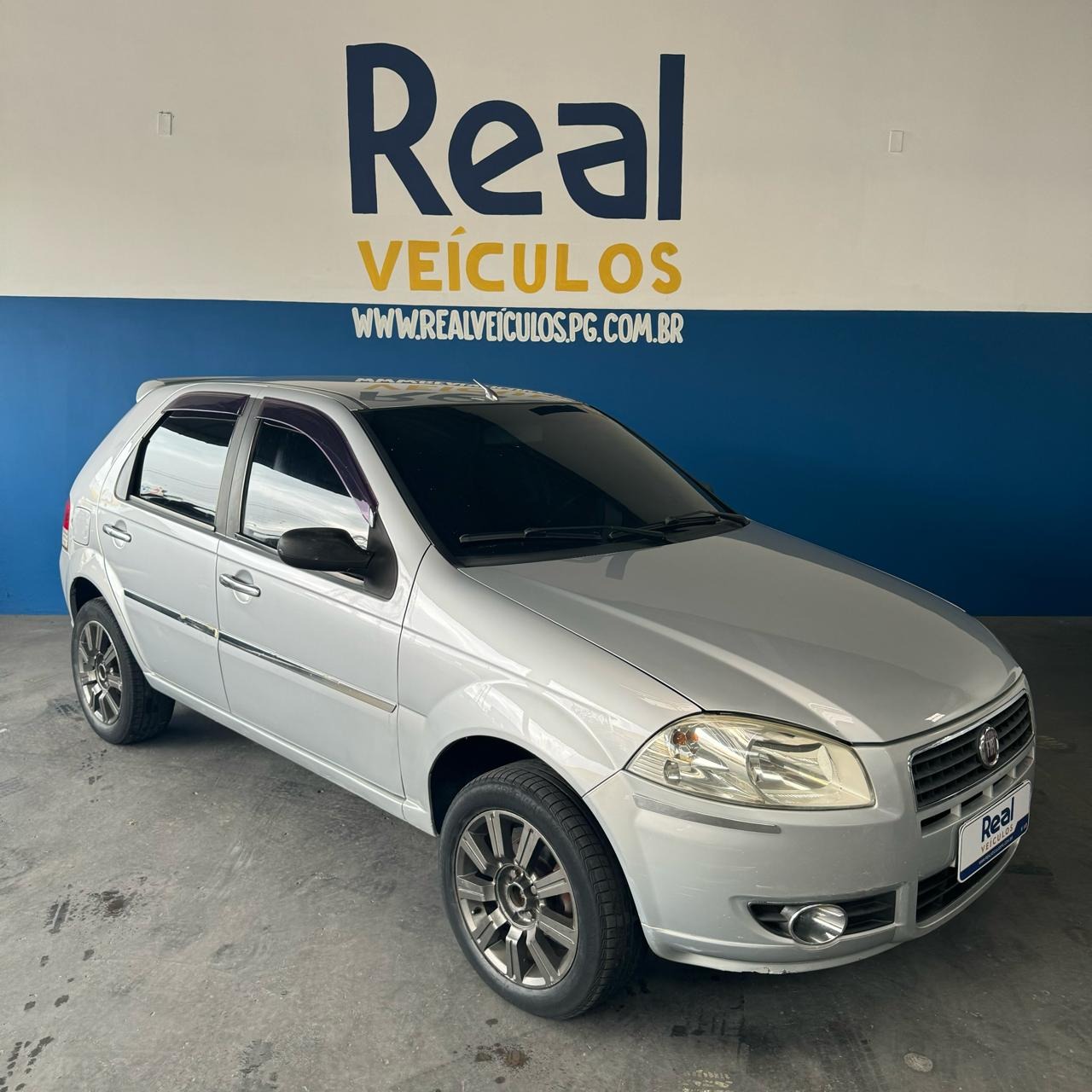 Fiat Palio ELX 1 0 Fire 30 Anos F Flex 8V 4p Flex 4 Portas C mbio