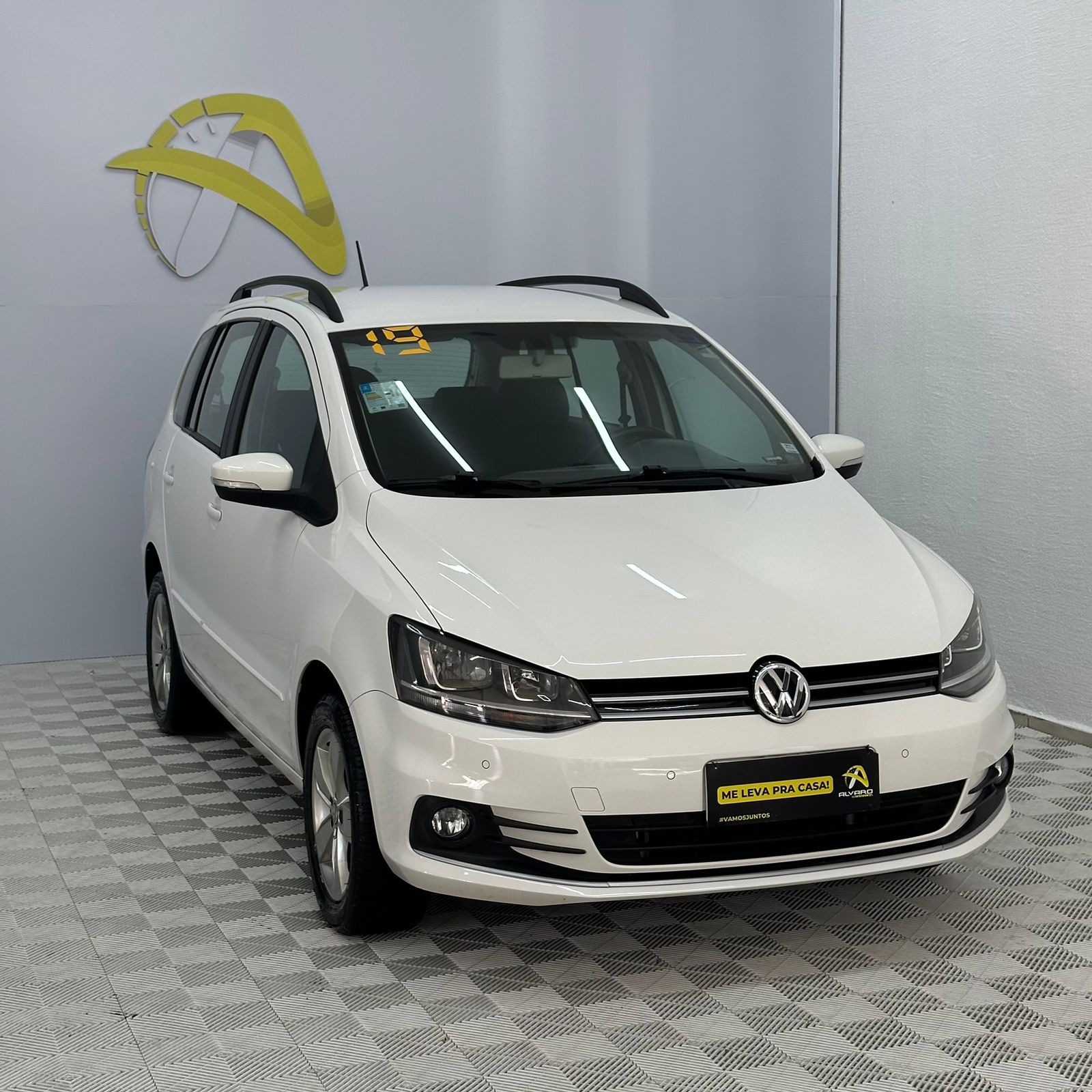 VolksWagen SPACEFOX 1.6 Trendline I MOT. T.Flex 8V Flex 4 portas ...