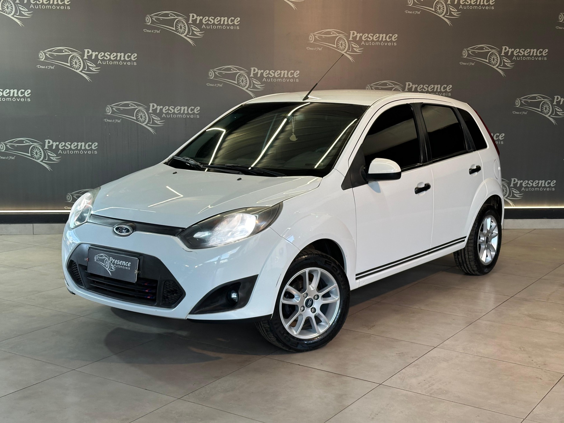 Ford Fiesta 1.0 8V Flex/Class 1.0 8V Flex 5p Flex 4 portas, câmbio ...