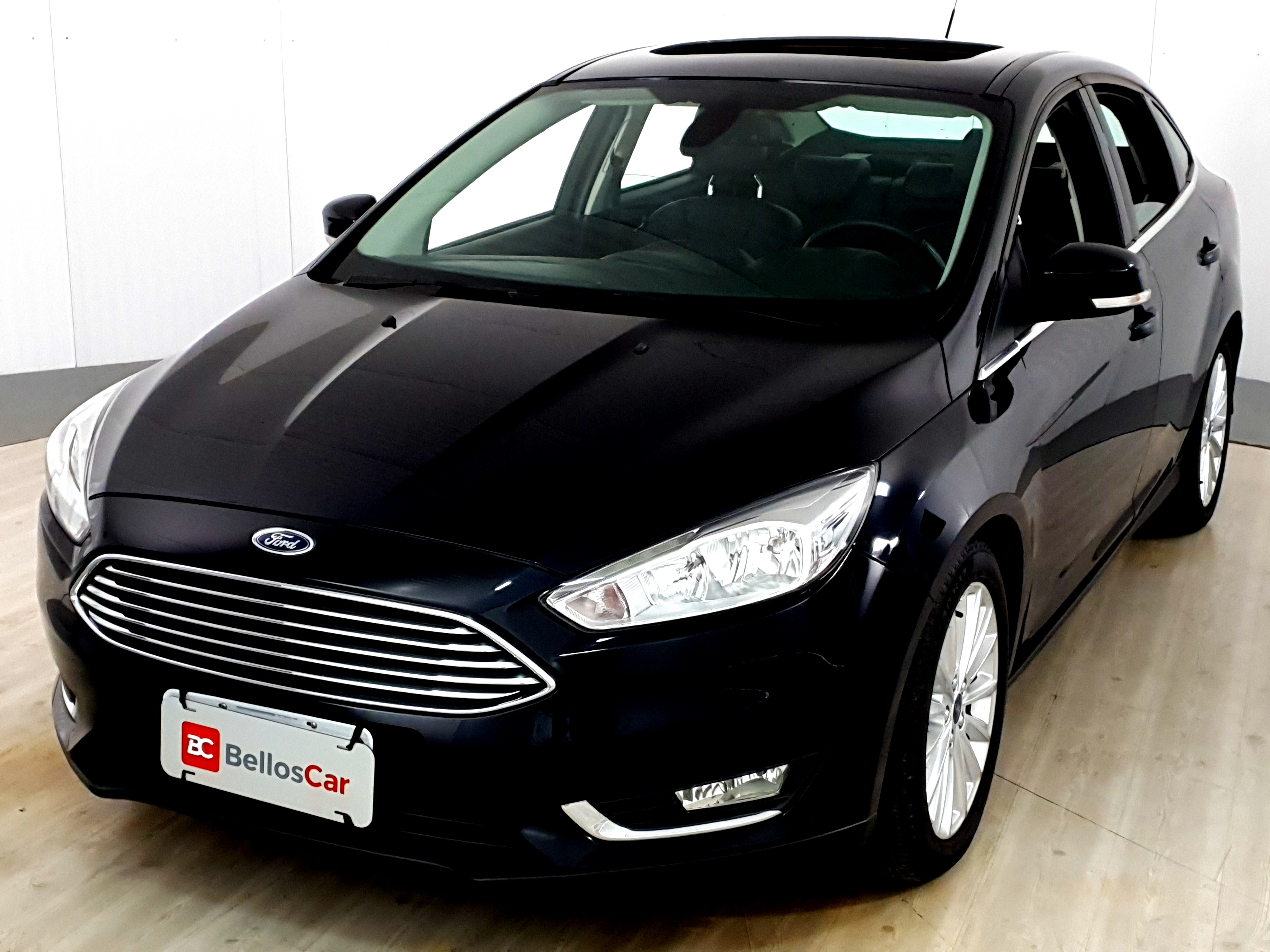 Ford Focus Fastback TIT./T.PLUS 2.0 Flex Aut. Flex 4 portas, câmbio ...