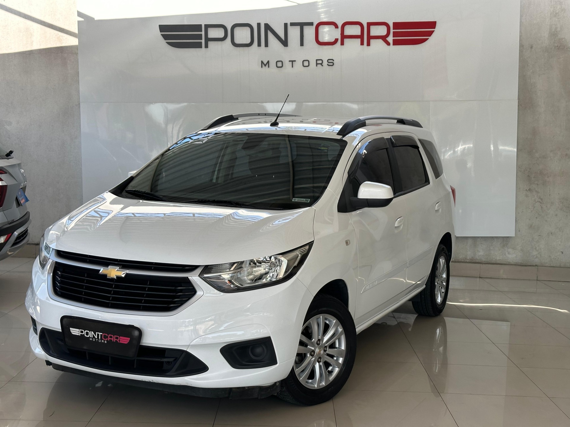 Chevrolet SPIN LT 1.8 8V Econo.Flex 5p Aut. Flex 4 portas, câmbio ...