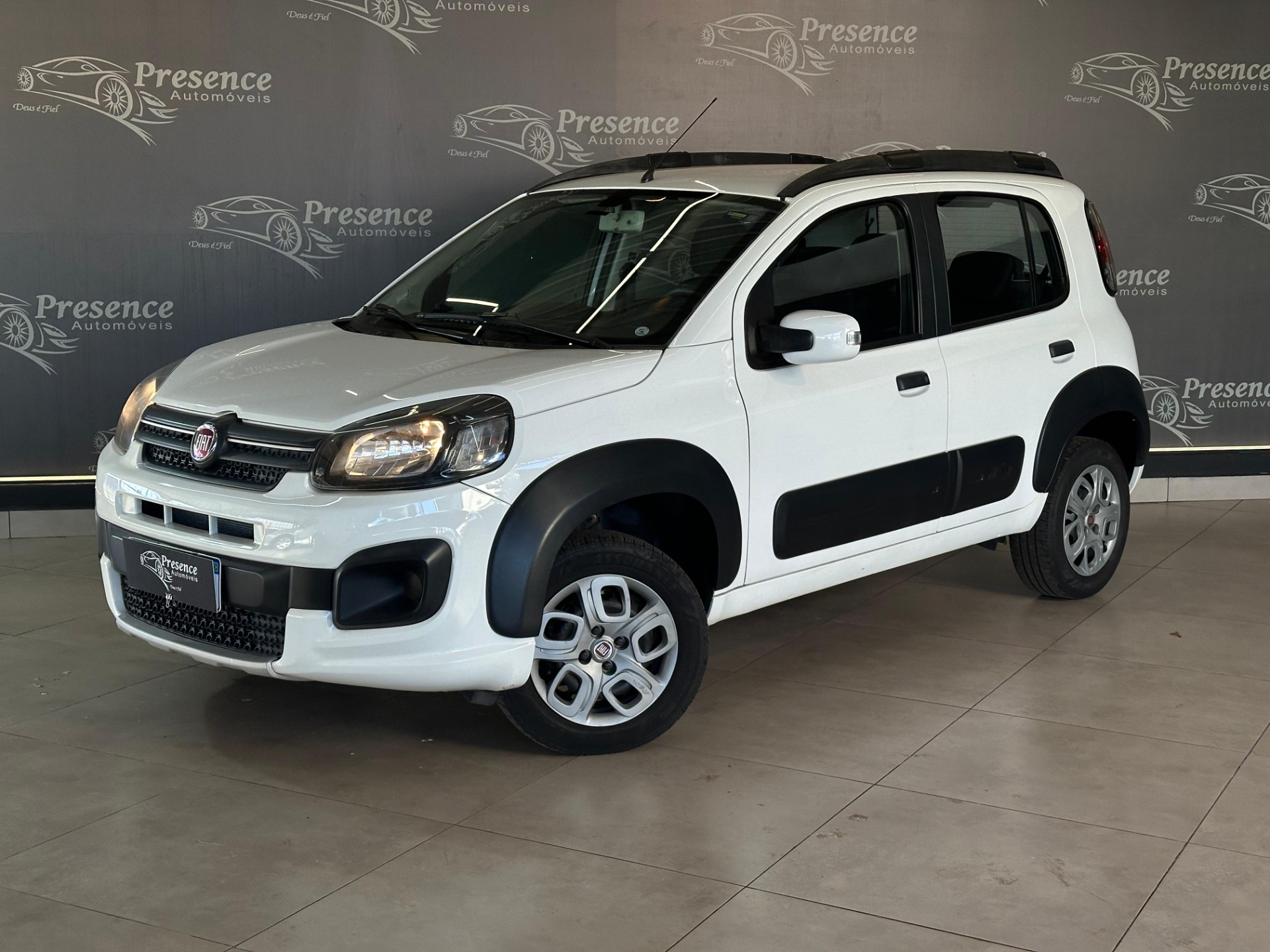 Fiat UNO WAY 1.0 Flex 6V 5p Flex 4 portas, câmbio Manual em Arapongas ...