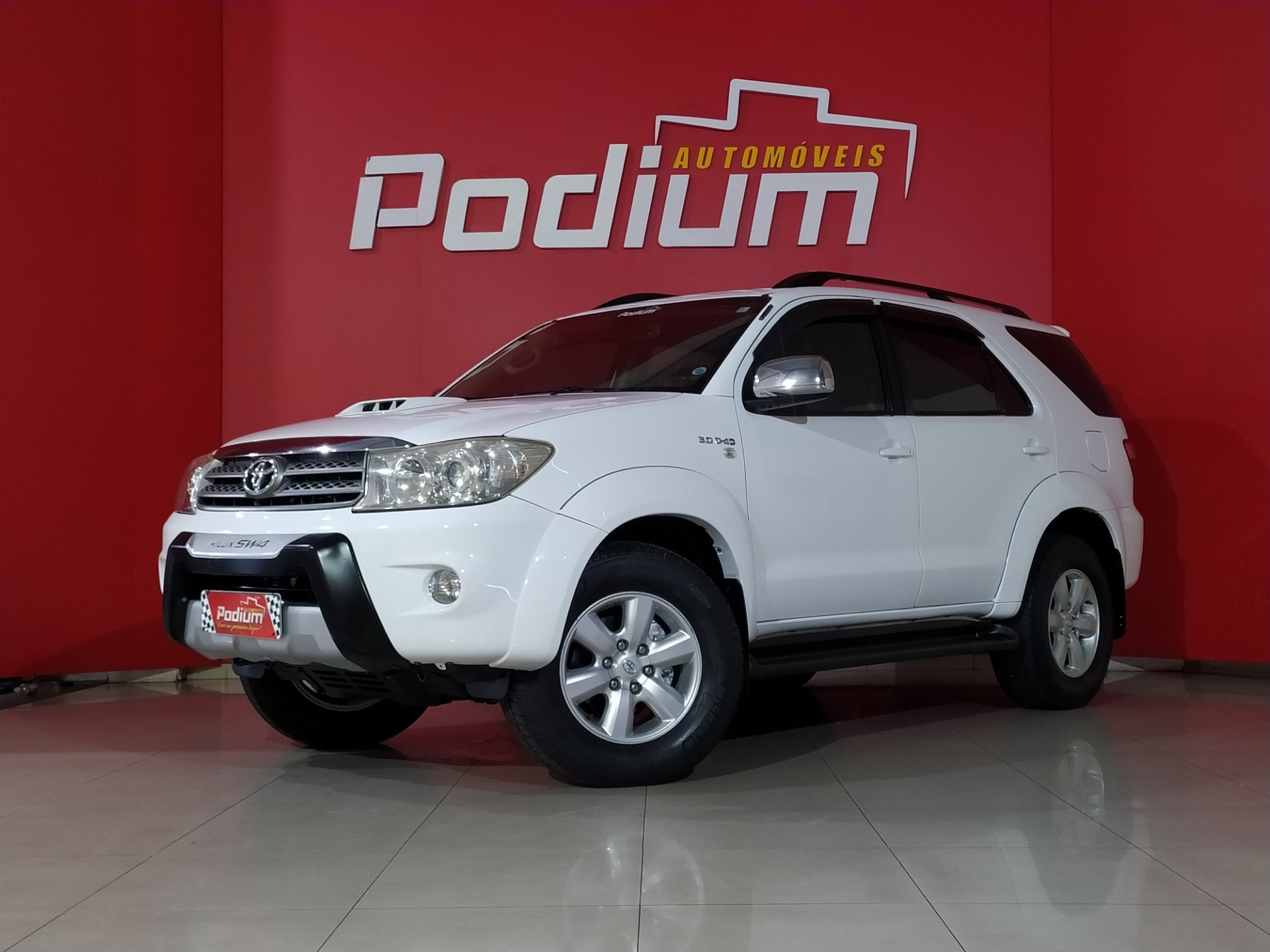 Toyota Hilux SW4 SRV D4-D 4x4 3.0 TDI Dies. Aut Diesel 4 portas, câmbio Automático em Ponta ...