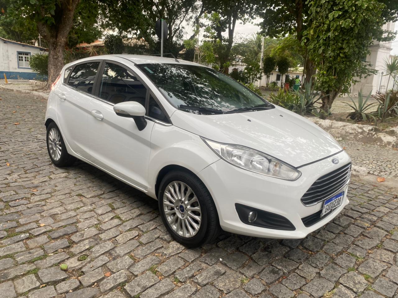 Ford Fiesta TIT./TIT.Plus 1.6 16V Flex Aut. Flex 4 portas, câmbio ...