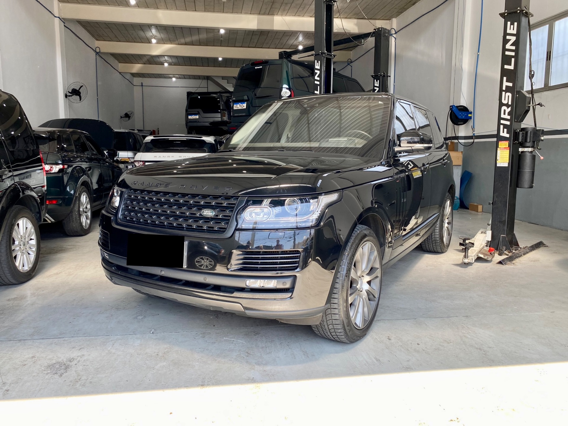 Land Rover Range R. Vogue/4.4 Autobio. SDV8 Diesel. Diesel 4 portas ...