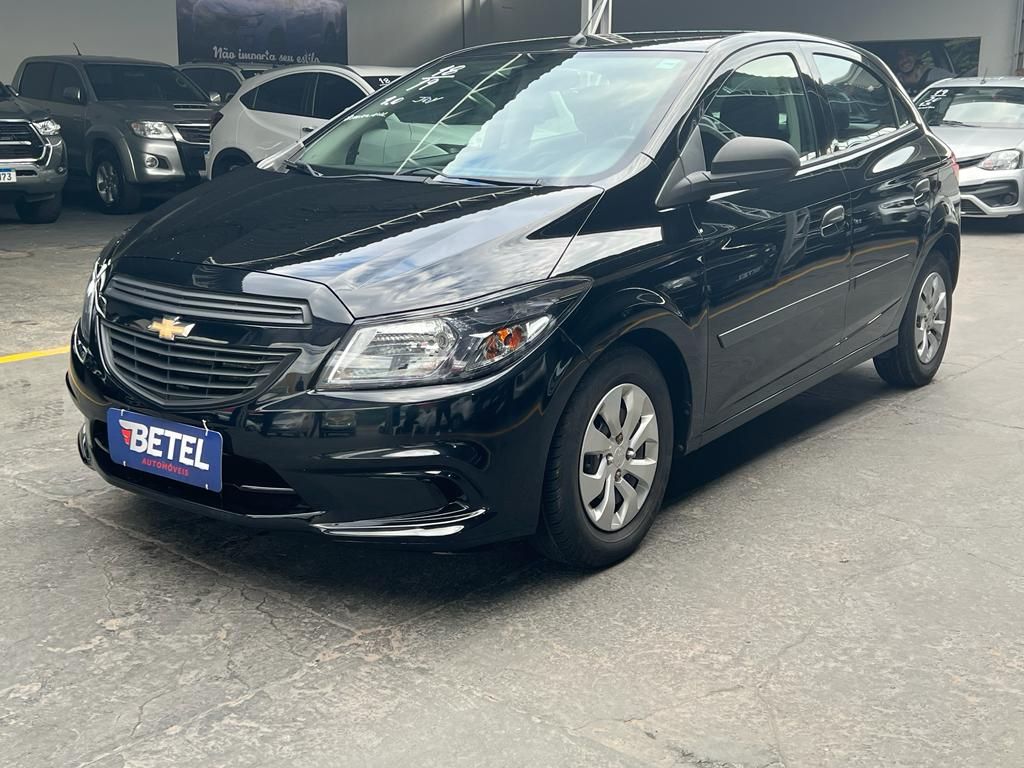 Chevrolet ONIX HATCH Joy 1.0 8V Flex 5p Mec. Flex 4 portas, câmbio ...