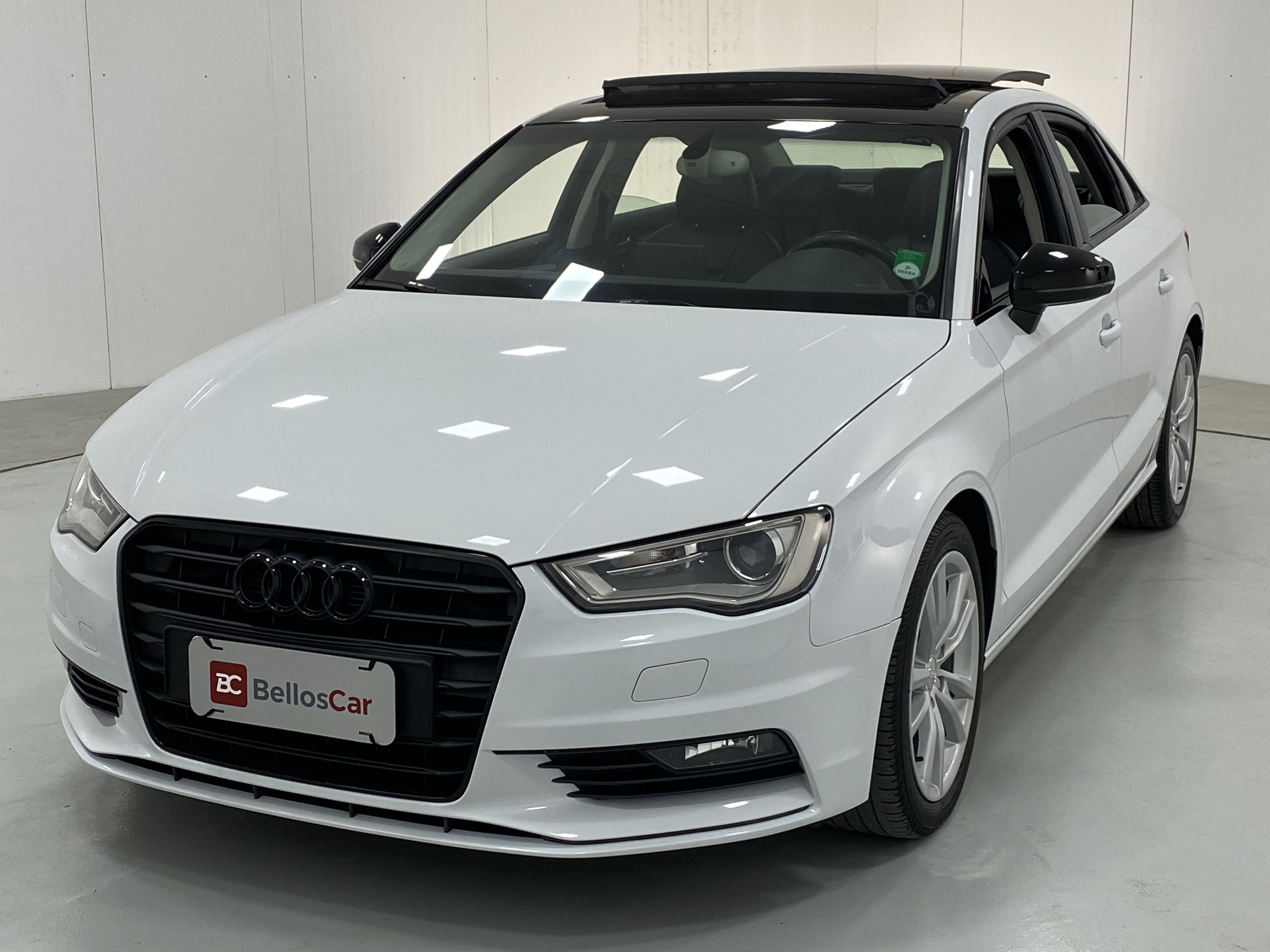 Audi A3 Sed.1.8/1.8 Ambit.16V TB FSI S-tronic Gasolina 4 portas, câmbio ...