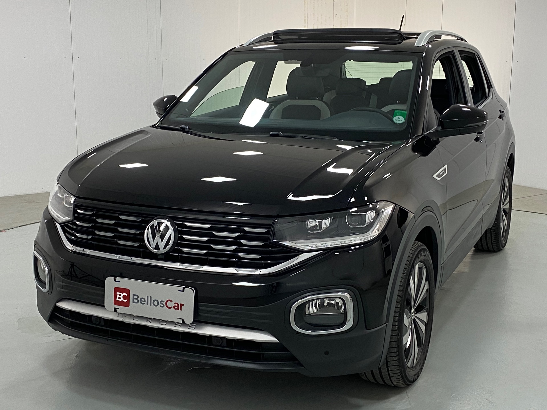 VolksWagen T-Cross Highline 1.4 TSI Flex 16V 5p Aut Flex 4 portas ...
