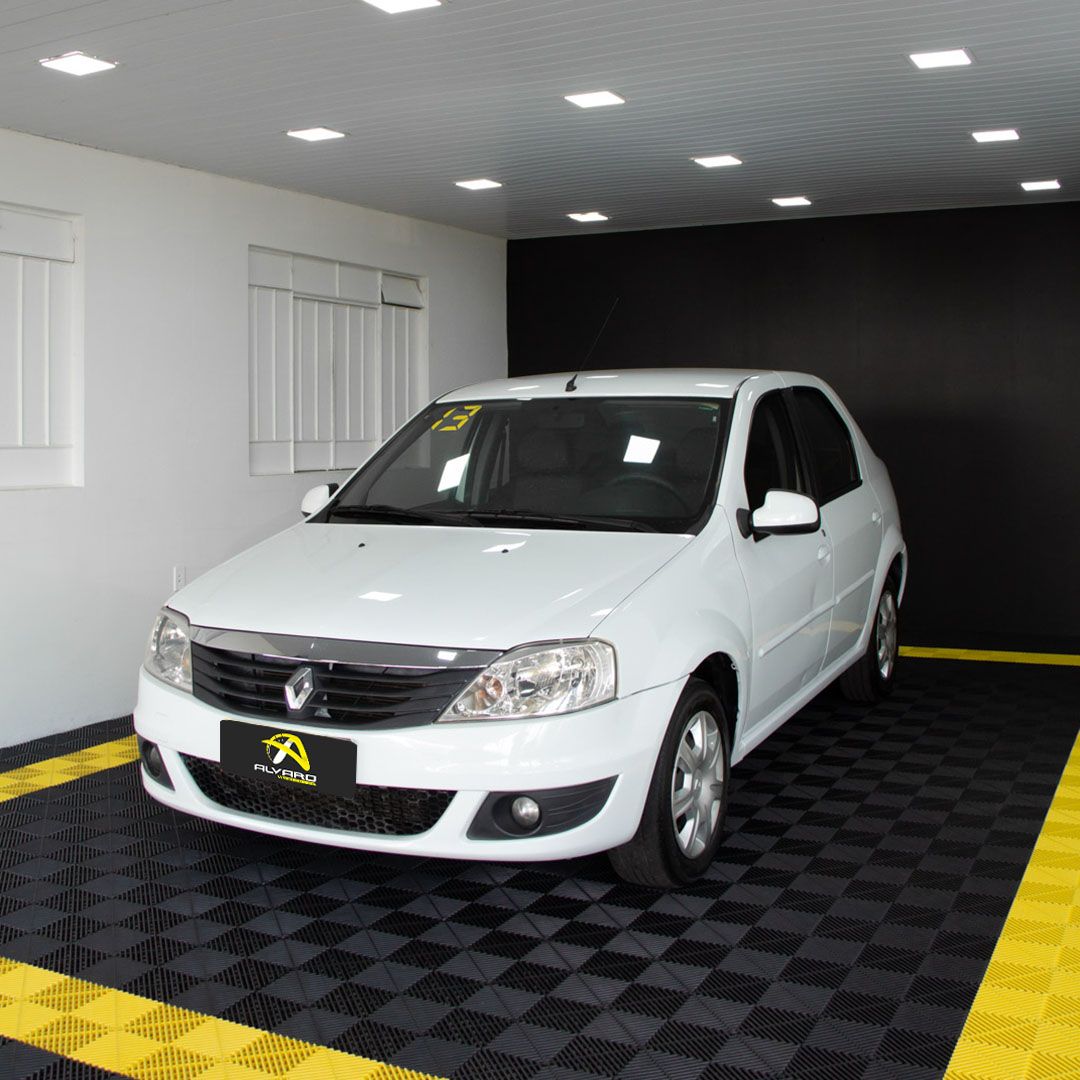 Renault LOGAN Expression Hi-Flex 1.6 8V 4p Flex 4 portas, câmbio Manual ...