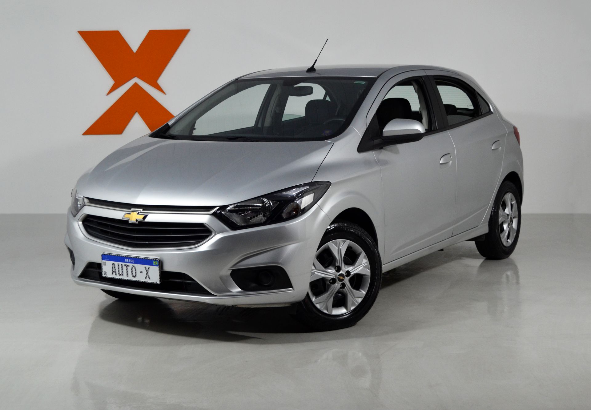 Chevrolet ONIX HATCH LT 1 4 8V FlexPower 5p Mec Flex 4 Portas C mbio