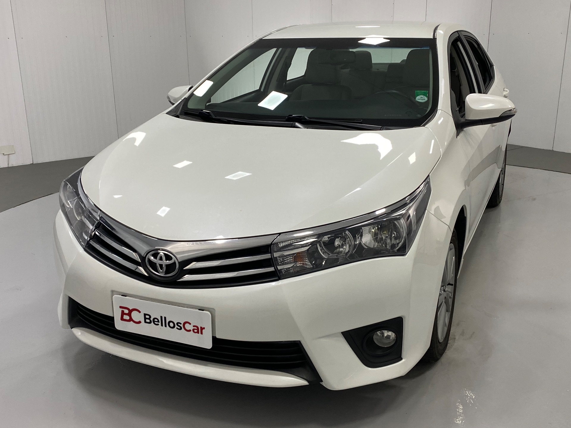 Toyota Corolla XEi 2.0 Flex 16V Aut. Flex 4 portas, câmbio Automático ...