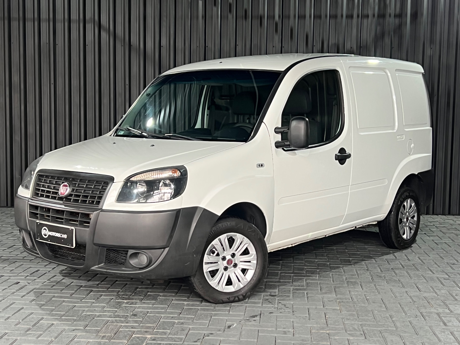 Fiat Doblo Cargo 1.8 mpi Fire Flex 8V/16V 4p Flex 2 portas, câmbio ...