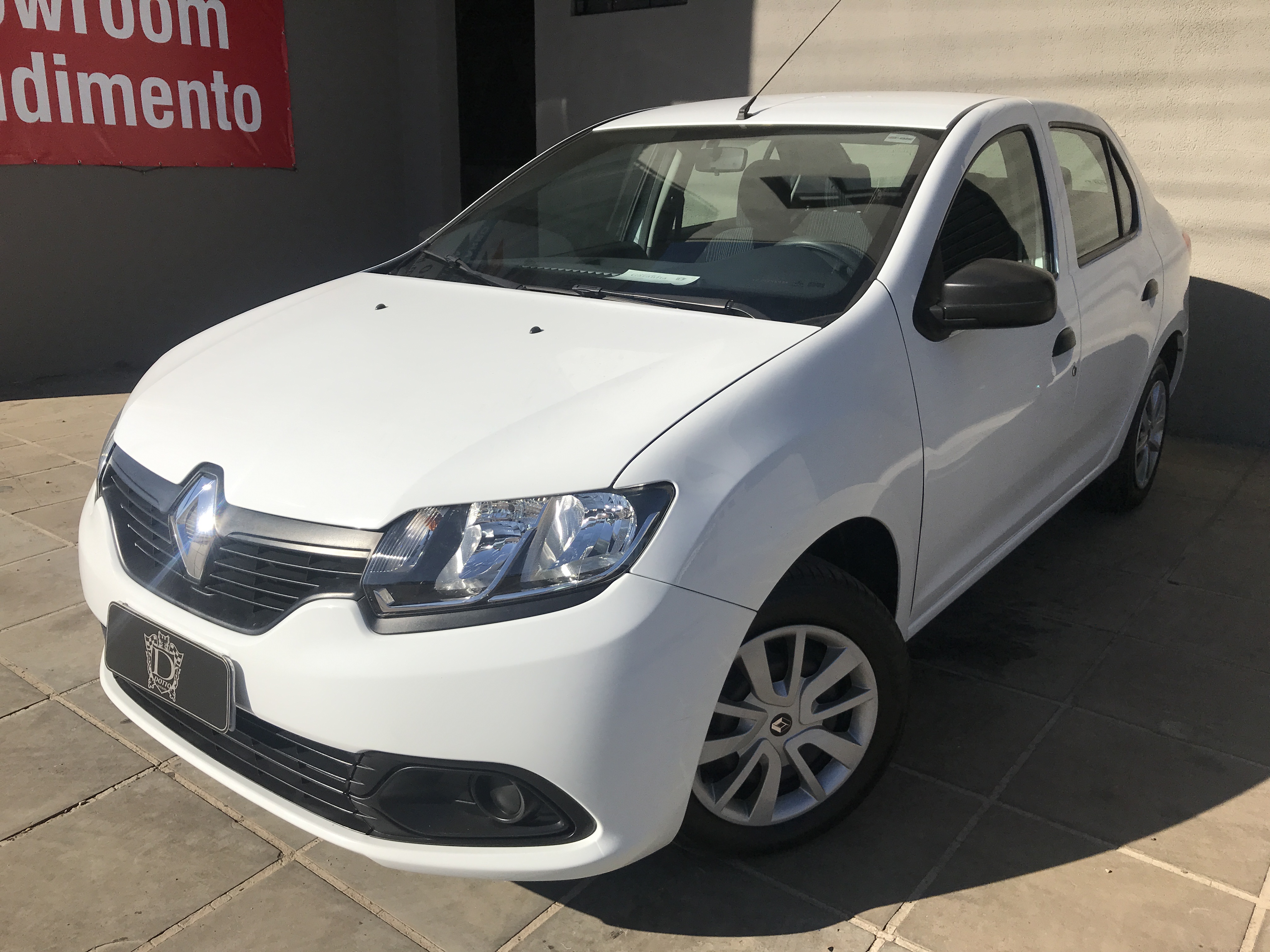 Renault LOGAN Authentique Flex 1.0 12V 4p Flex 4 portas, câmbio Manual ...