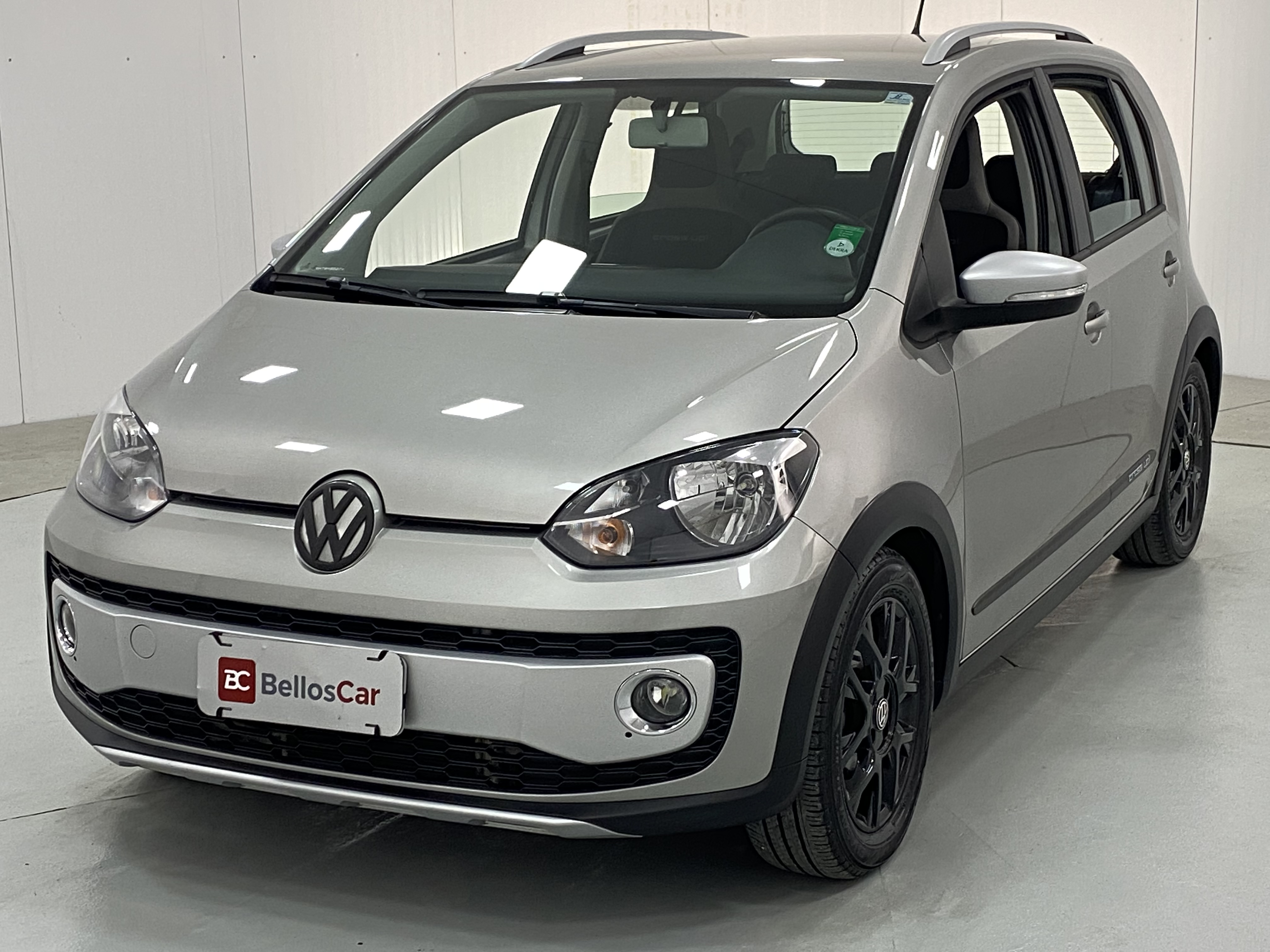 VolksWagen up! cross 1.0 TSI Total Flex 12V 5p Flex 4 portas, câmbio ...